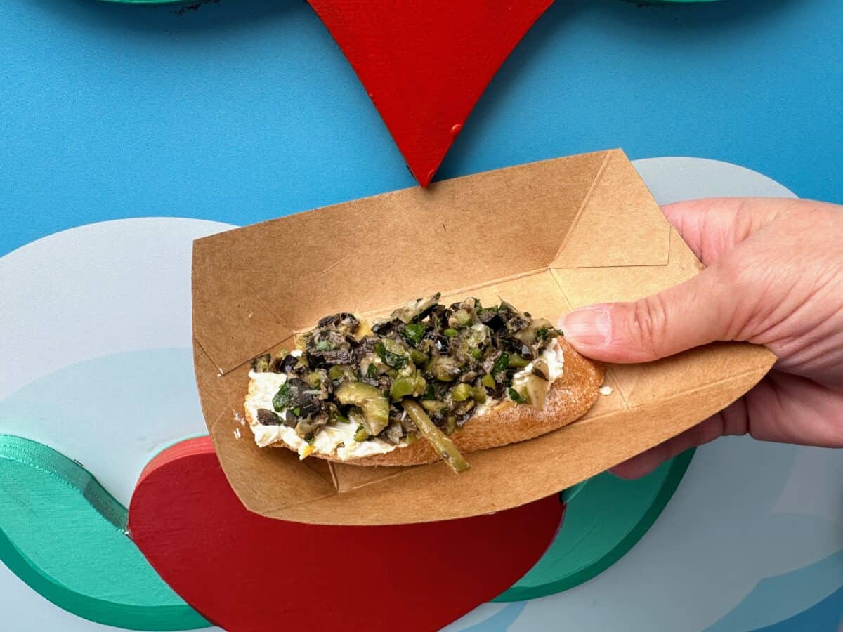 Sip and Savor Pass Your Way Through Disneyland's Food and Wine Festival ...