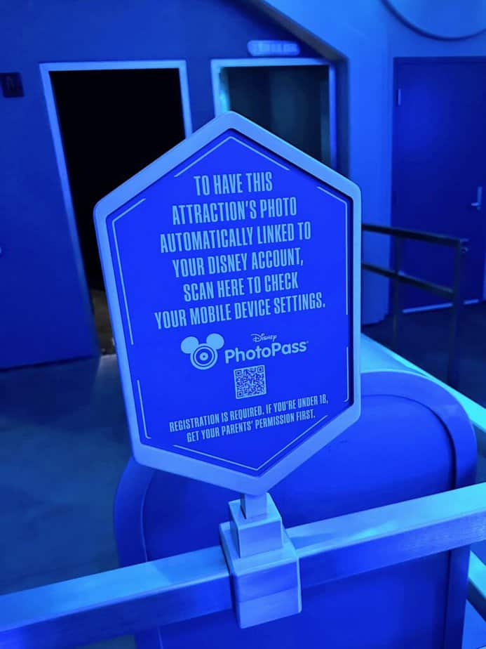 How To Get Your Ride Photos From TRON Lightcyle Run